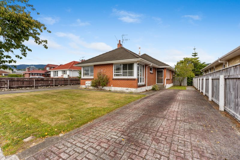 a and b/14 Joseph Grove, Elderslea, Upper Hutt City, Wellington | Tall ...