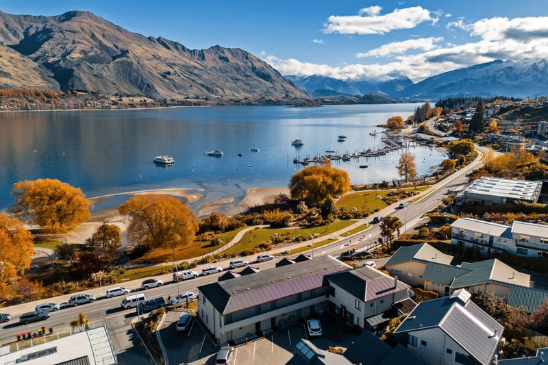 1F/17 Lakeside Road, Wanaka, Wanaka, Otago | Tall Poppy property for sale