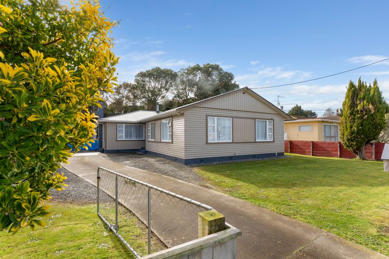 8 Hulke Street, Foxton, Horowhenua, Manawatu | Tall Poppy property for sale